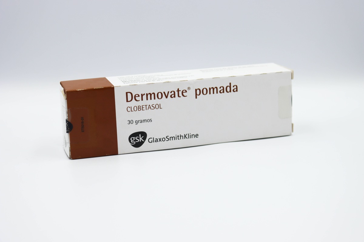 DERMOVATE UNGUENTO 0,05% X 30 G - Farmacias Roraima